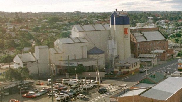 Albion flour mill silos demolished