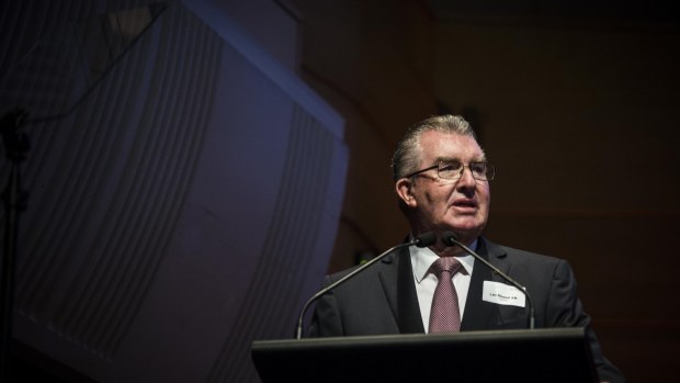 Len Bleasel to retire, Michael Fraser to be APA Group chairman