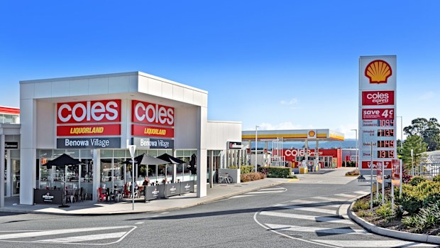 Coles sells out shopping centre at record yield
