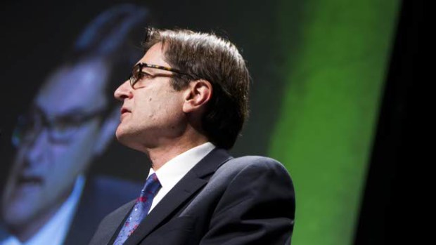 Combet holds line on renewable energy target