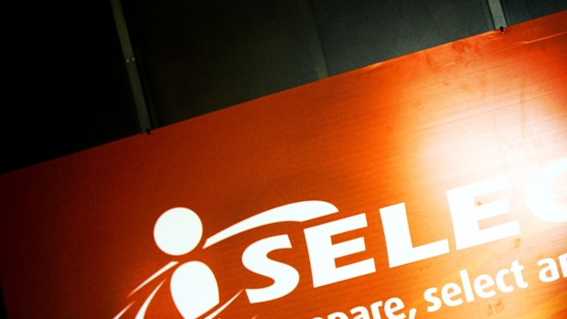 iSelect's Damien Waller does his best 'Maxine Horne of Vita Group ...