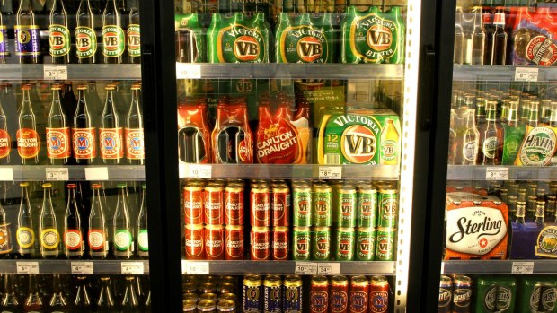 Last drinks as Woolworths ditches Liquor