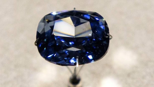 Blue Moon Diamond sells for world record $US48.4m