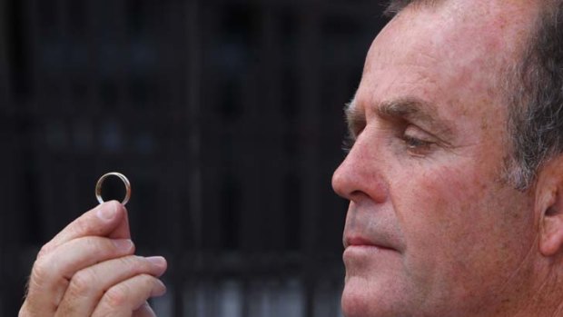 Full circle: son of Des Renford rings in Father's Day with channel tribute