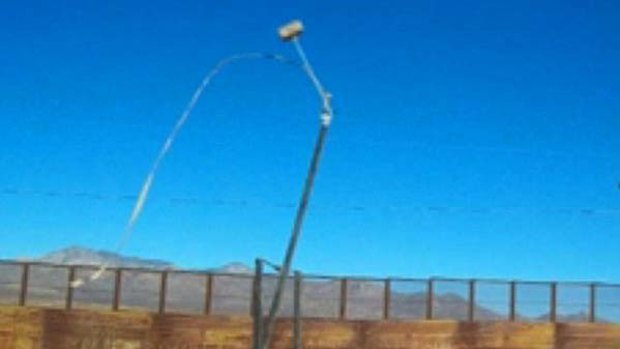 Smugglers catapult drugs across border