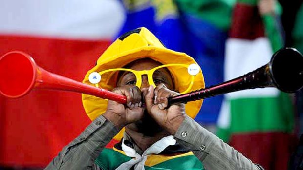 Vuvuzelas banned from heavyweight title fight