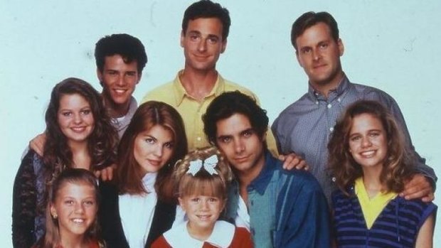Fuller House stars tease fans with behind the scenes set photos from ...
