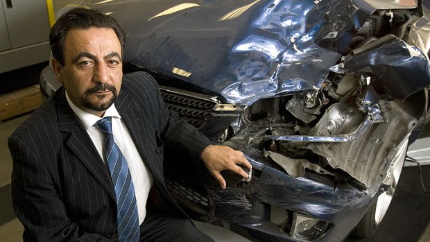 Queen drawn into Melbourne con case