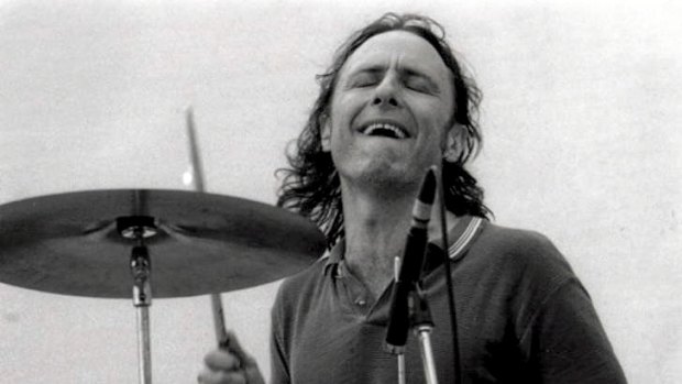 Tributes flow for Jones