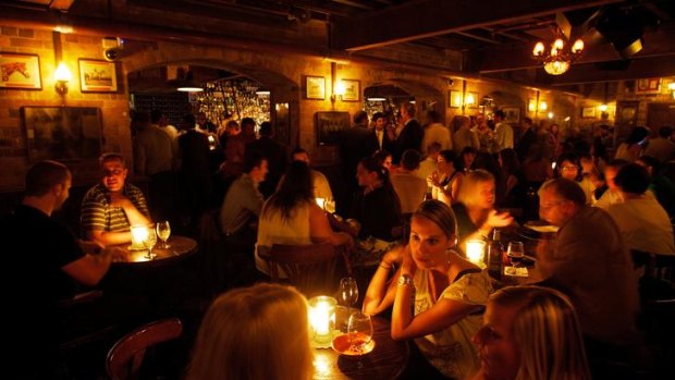 Barhop: The Baxter Inn