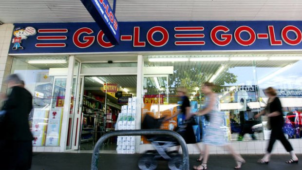 Jobs slashed at discount retail stores