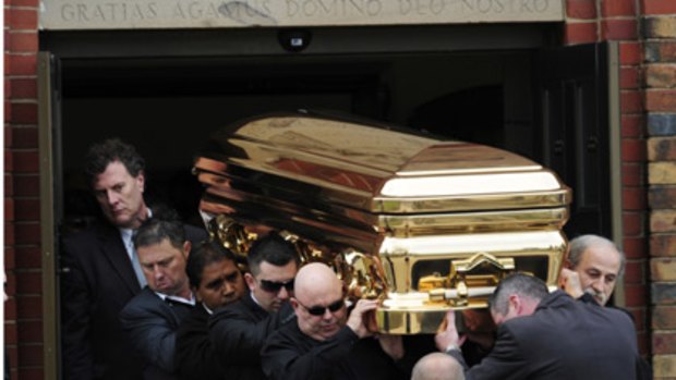 Killer's gold-plated farewell may end gangland war