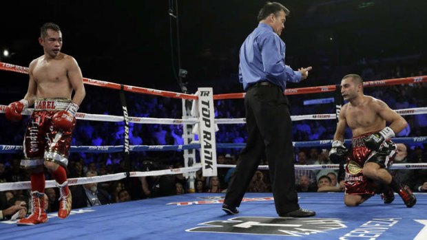 Boxing: Nonito Donaire stops Vic Darchinyan in dramatic ninth round