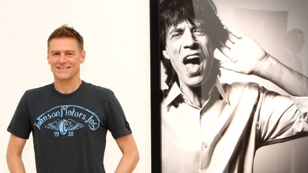 Bryan Adams to become a father