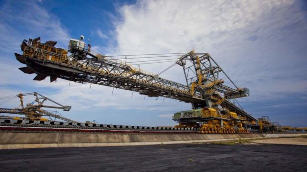 Lend Lease pulls out of bid for Abbot Point coal terminal expansion