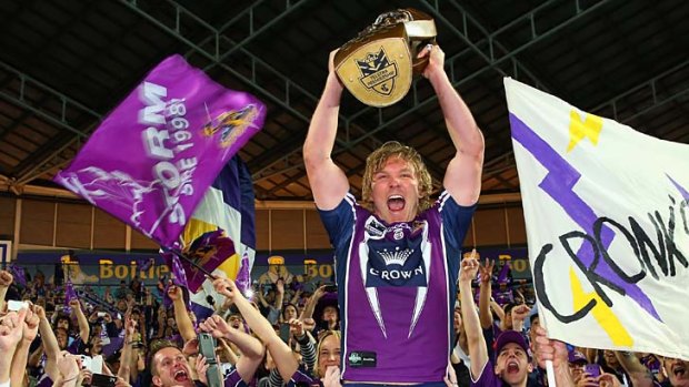 Lowrie plays through pain barrier