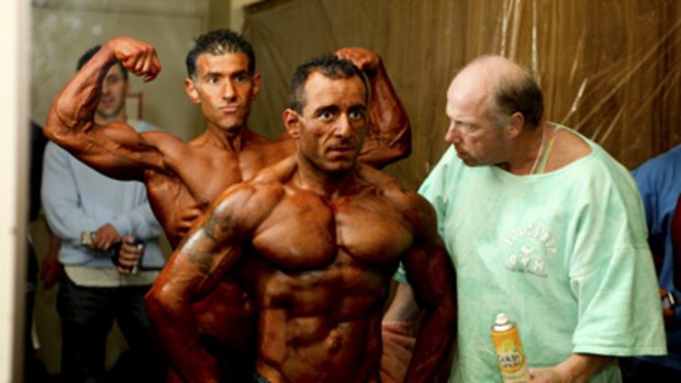 Re-flex action at showdown of the finely built body