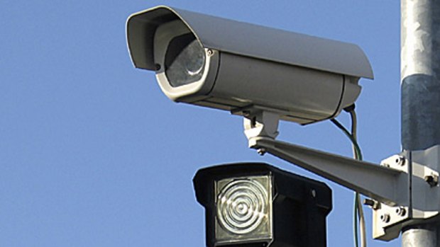 Clubs, pubs ignore police CCTV register