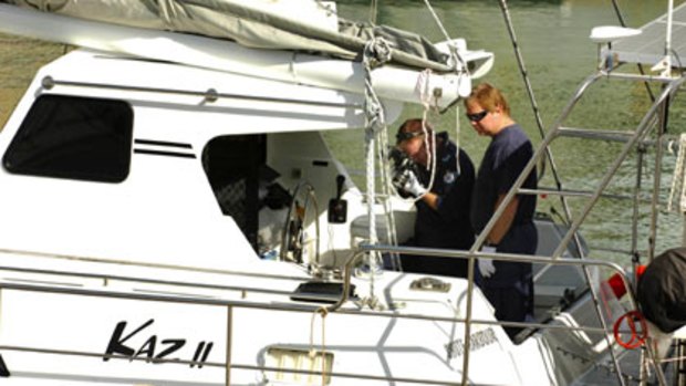 Inquiry begins into 'ghost ship'
