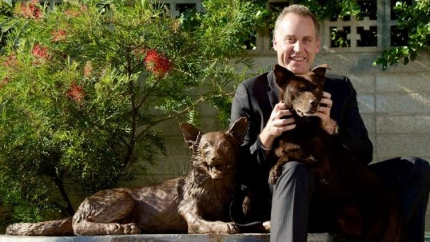 From Red Dog to Blue Dog: Nelson Woss sets many tales wagging