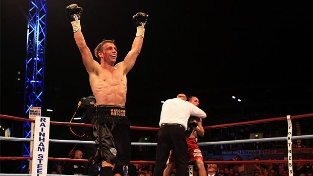 Katsidis recruits Fenech, Warton