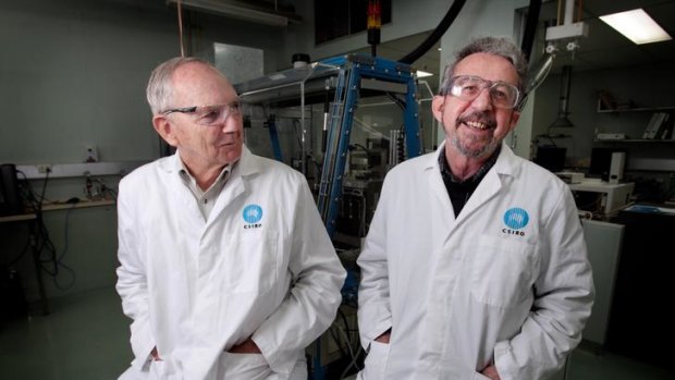 Professors win prize for making plastic fantastic