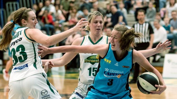 Dandenong Rangers fall at home to inspired Canberra Capitals in WNBL