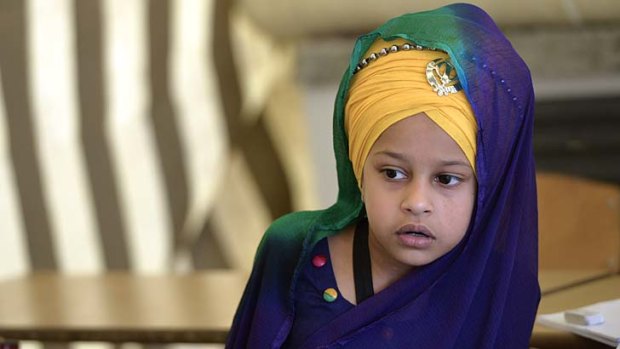 Sikhs fight to wear turban to school