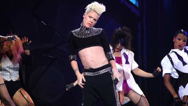 Pink Sydney concert proves to be a balancing act