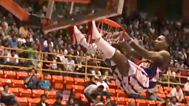 Harlem Globetrotters' William 'Bull' Bullard almost crushed by hoop