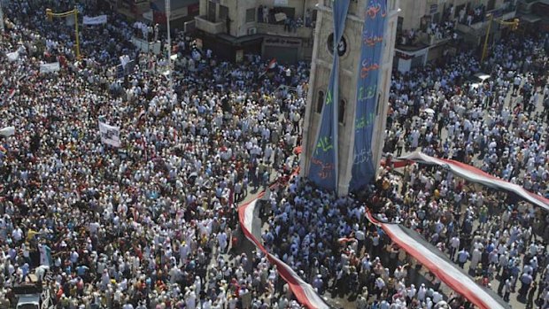 Scores dead in Syrian attacks