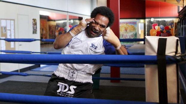 Solomon Haumono puts bare-knuckle plans on hold to chase Commonwealth crown