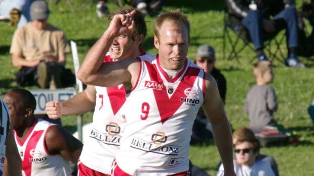 Kris Miller makes WAFL history with 300th game