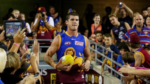 Jonathan Brown calls on AFL to cut interchanges back to '60 or 80'