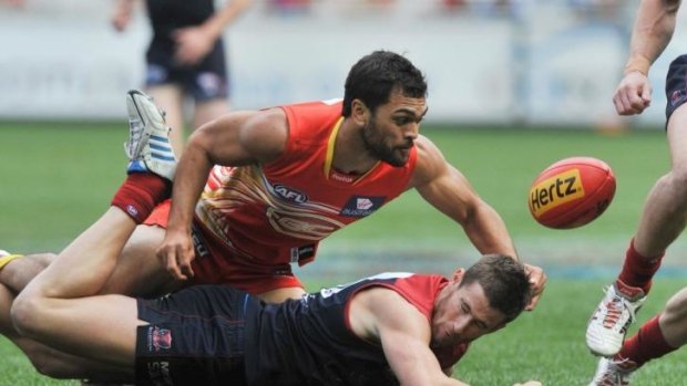 Karmichael Hunt focused on AFL despite speculation of rugby league return