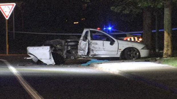 Three injured as ute crashes into tree