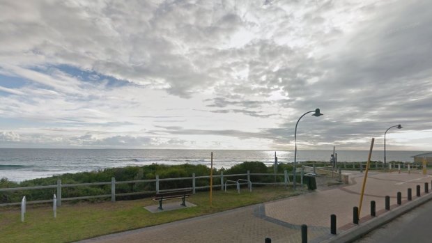 Trigg Beach closed due to shark sighting