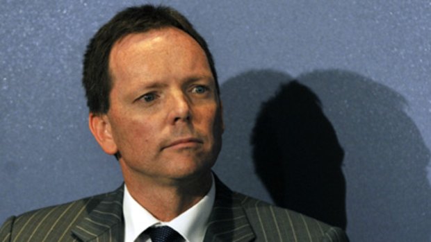 Police Minister questioned on fires