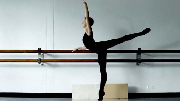 Sydney ballet dancer Harrison Lee wins world's top youth competition