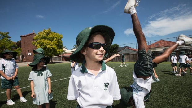 Sun-safe hats not worn by nearly half of Sydney primary school students ...