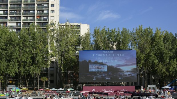 France: Paris Plages 2020 kicks off with a floating cinema on the banks ...