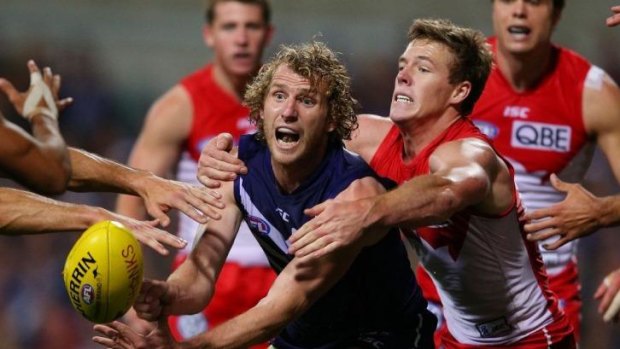 David Mundy weighs up family and football on eve of 200th game