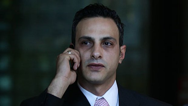 Police analyst jailed for leak to bikie associate