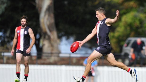 Nick Salter kicks 14 in Ainslie's big NEAFL win over Eastlake