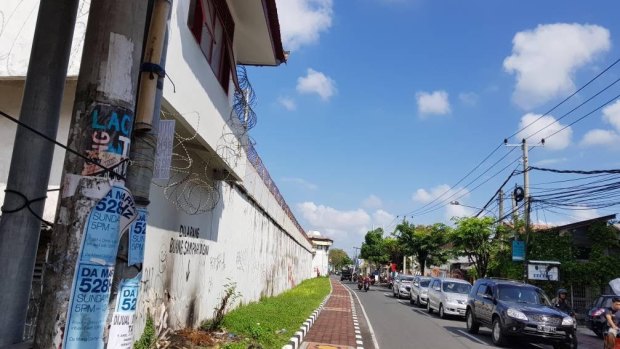 Mystery surrounds Bali jailbreak as rain hampers investigation