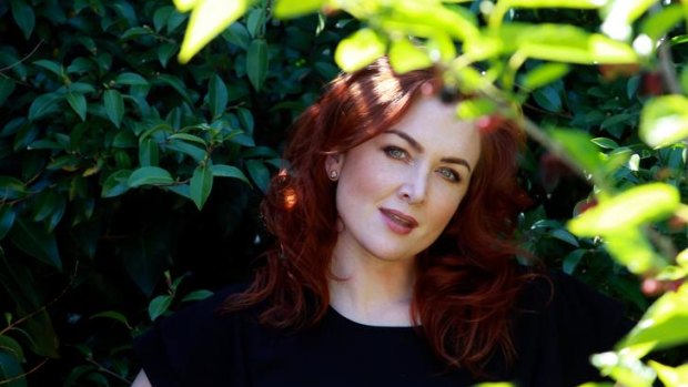 Entertainers extend a helping hand