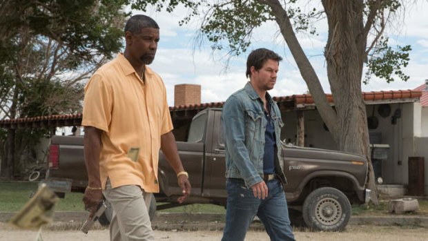 2 Guns review: Odd couple kick just enough goals for fine bromance