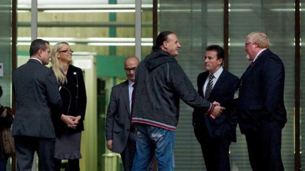 Hells Angel boss struggles to find someone to post bail