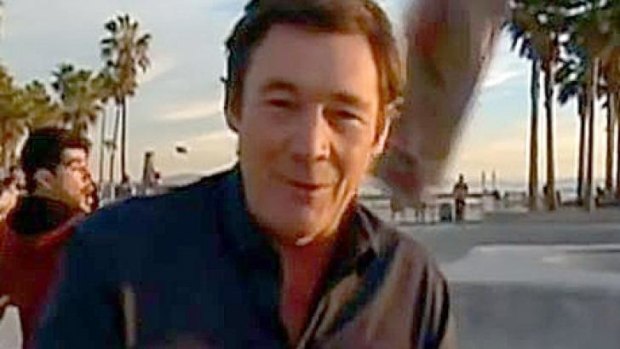 Channel 7 reporter Mike Amor gets smashed in head by skateboard