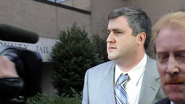 Honeymoon dive death: Gabe Watson weeps in court